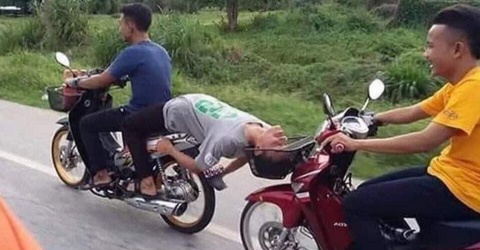 Các ông chồng say rượu và pha xử trí “bá đạo” của chị em