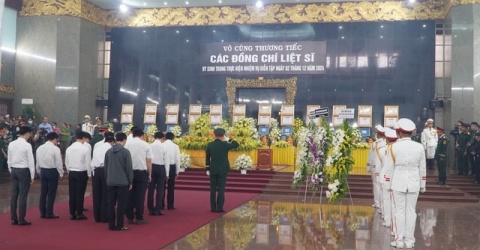 Những hình ảnh tại lễ tang 12 liệt sĩ hy sinh trong thực hiện nhiệm vụ ...